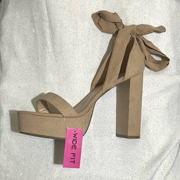 Shoes | Tan Block Heels | Poshmark